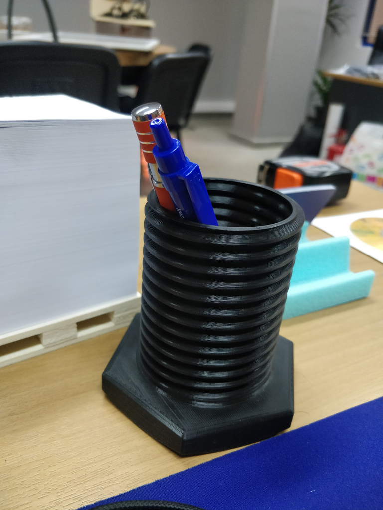 Free 3D file M64 Bolt pencil holder・3D printing model to download・Cults