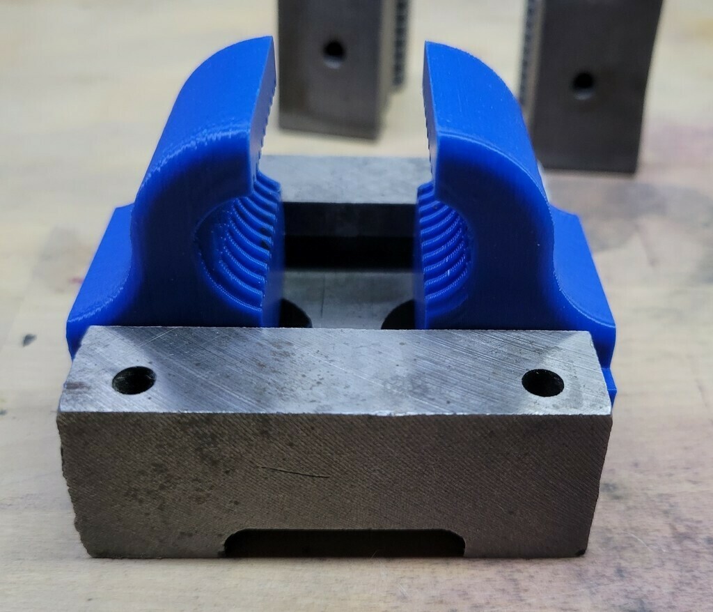 Free 3D file Logan 400 Half Nut・3D printer model to download・Cults