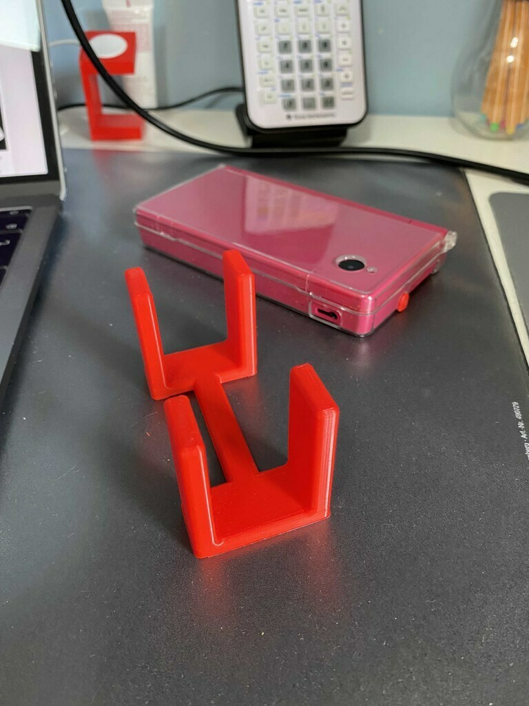 Free 3D file nintendo DS/DSi stand・3D printable design to download・Cults