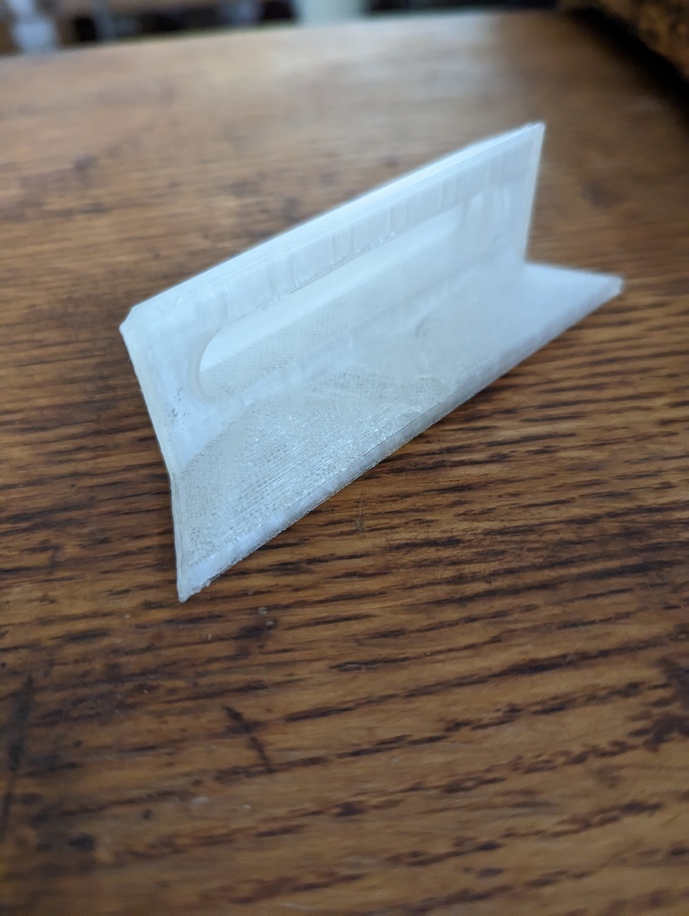 Free 3D file Small, Indented Prism Shelf 🤏・3D printer design to ...