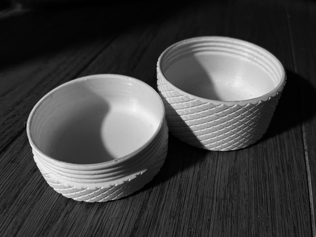 Free 3D file Modular screw-top cylinder with knurled surface ...