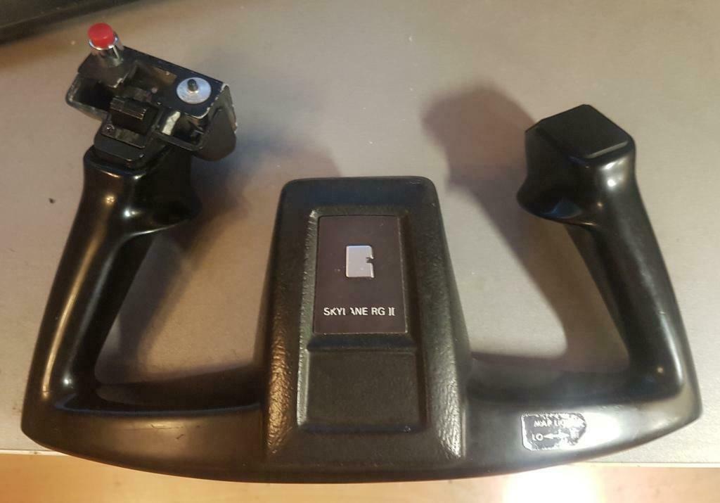 Free 3D file Cessna skylane yoke autopilot/trimmer buttons box・3D ...