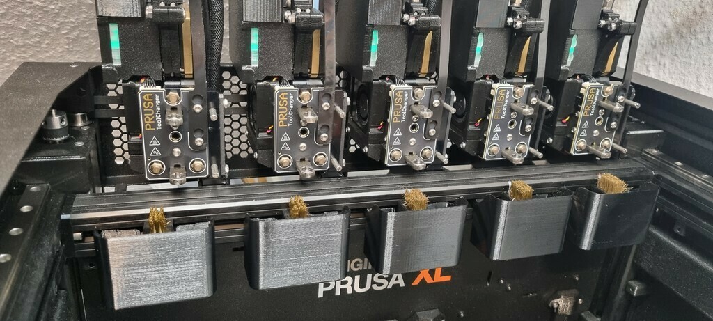 Free 3D file Debris bucket for Prusa XL nozzle brush. | Auffangbehälter ...