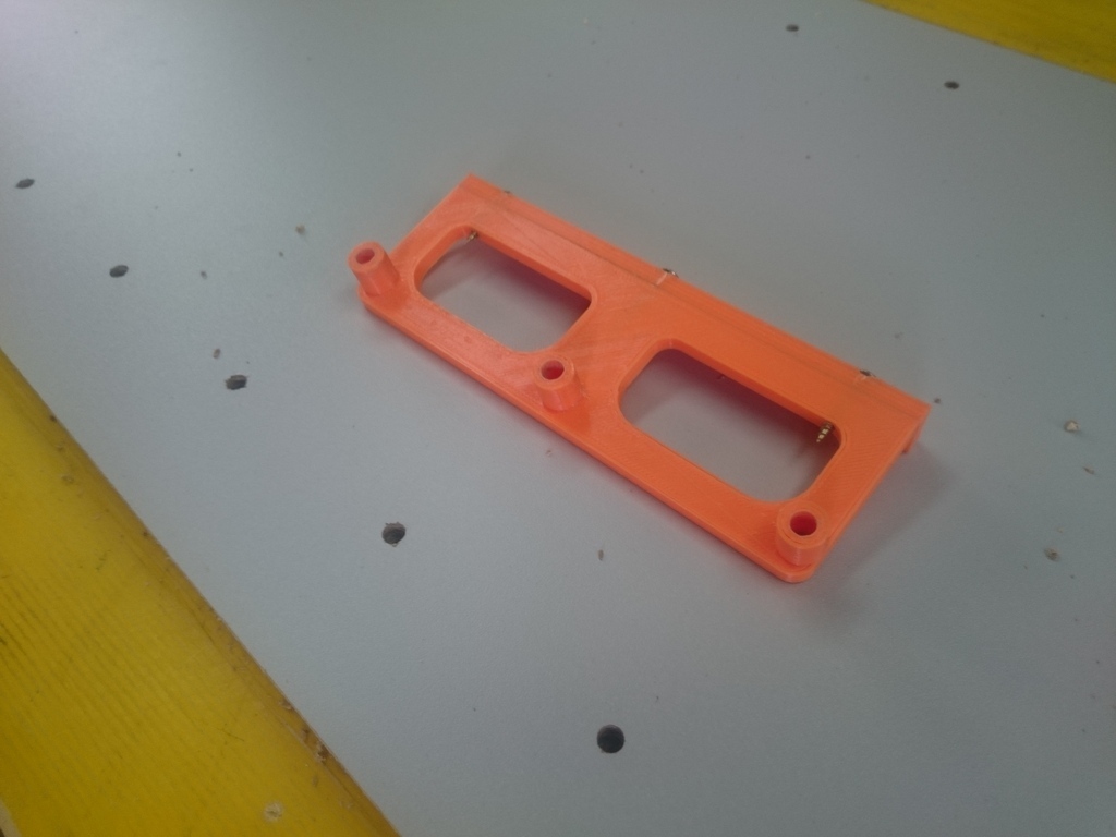 Free 3D file drill template for shelfs・3D printer model to download・Cults