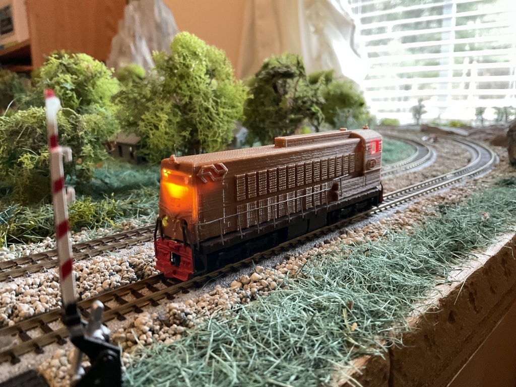 Archivo 3D gratis Locomotora NS2200 en escala N・Objeto imprimible en 3D ...