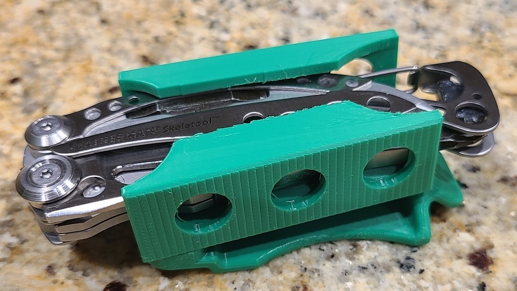 Free 3D file Leatherman Skeletool Holster with Clip 🧑‍🔧・Object to ...