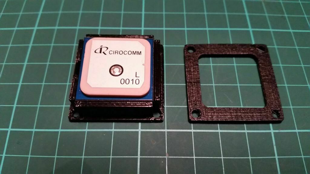 Free 3D file BN 880 GPS holder・Object to download and to 3D print・Cults