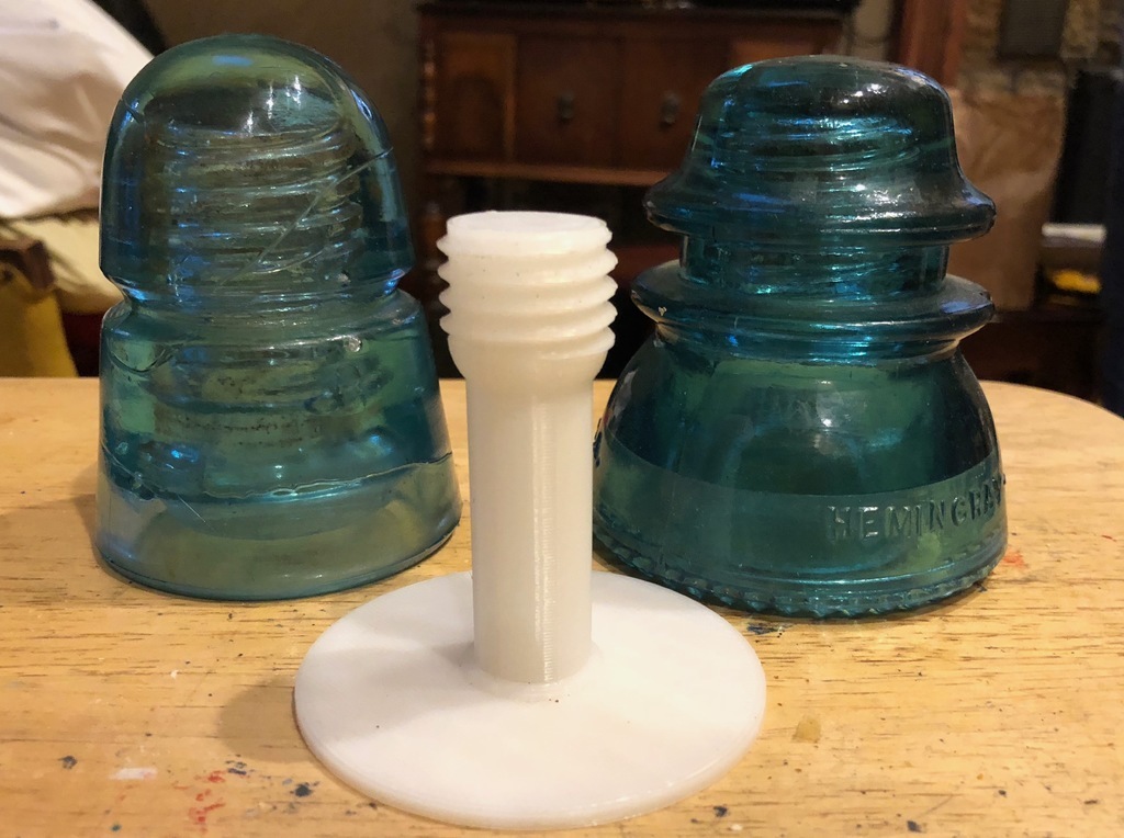 Free 3D file Railroad insulator display stand 👽・3D printable design to ...