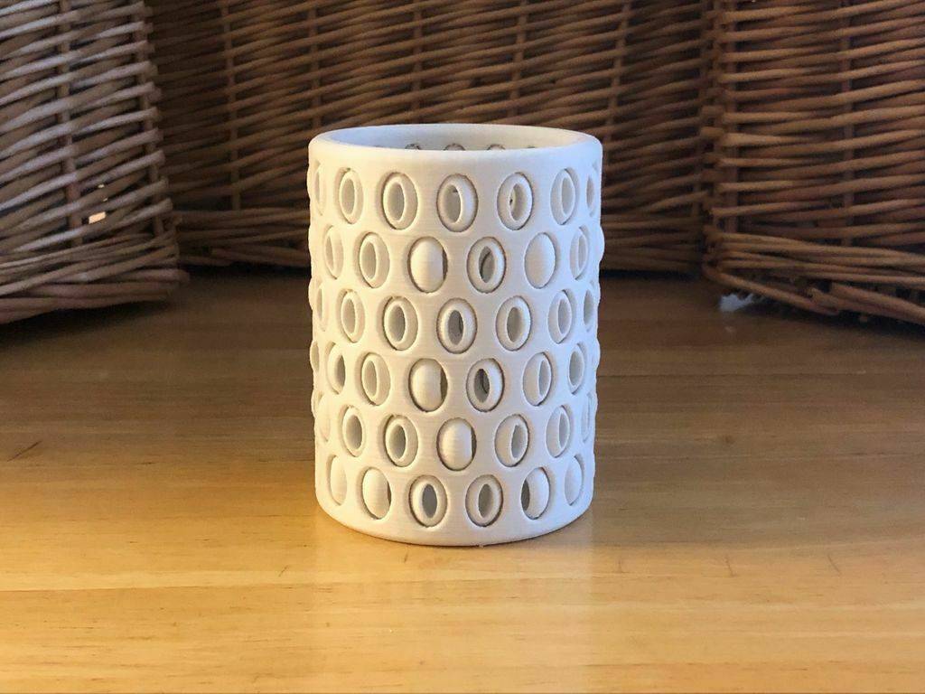 Free 3D file Lightshade with Captive Dimmer Beads・3D printable model to ...