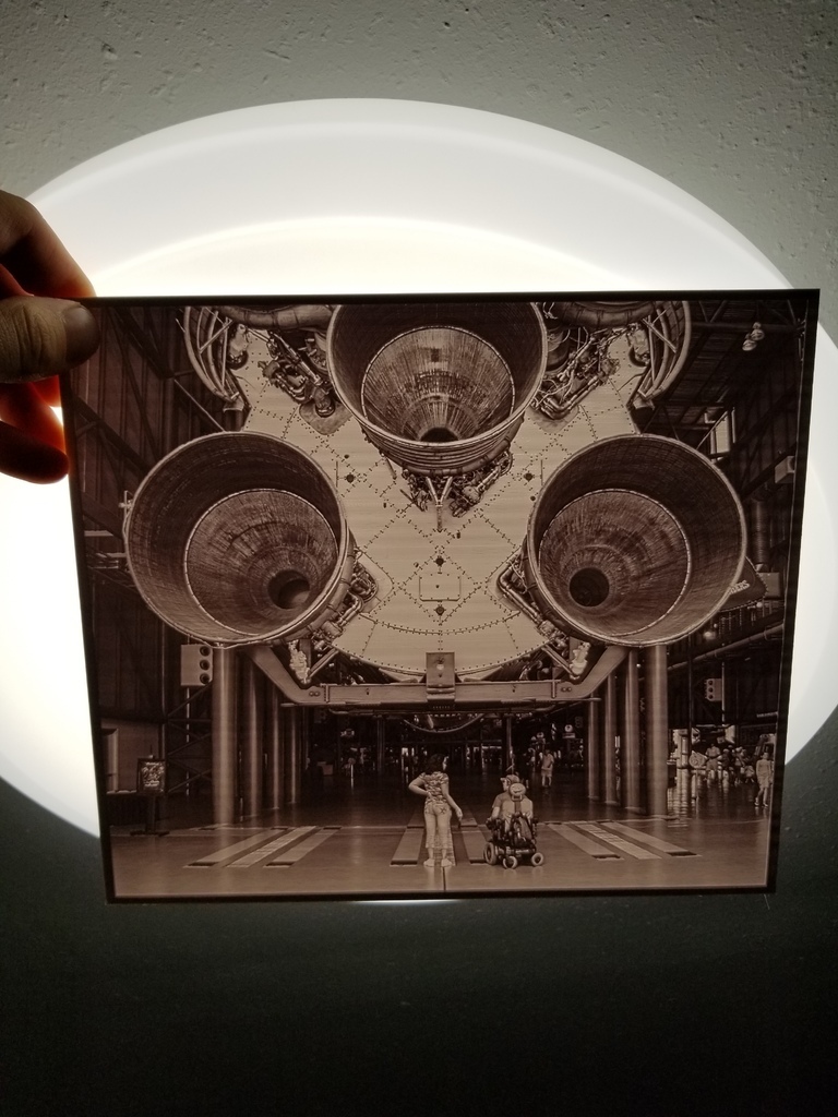 Free 3D file NASA Saturn V Rocket Lithophane 🚀・3D printable model to ...