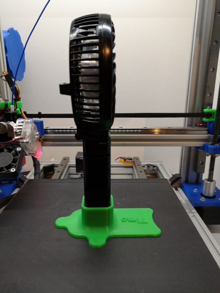 Free 3D file HandFan Stand holder 18650・3D print design to download・Cults