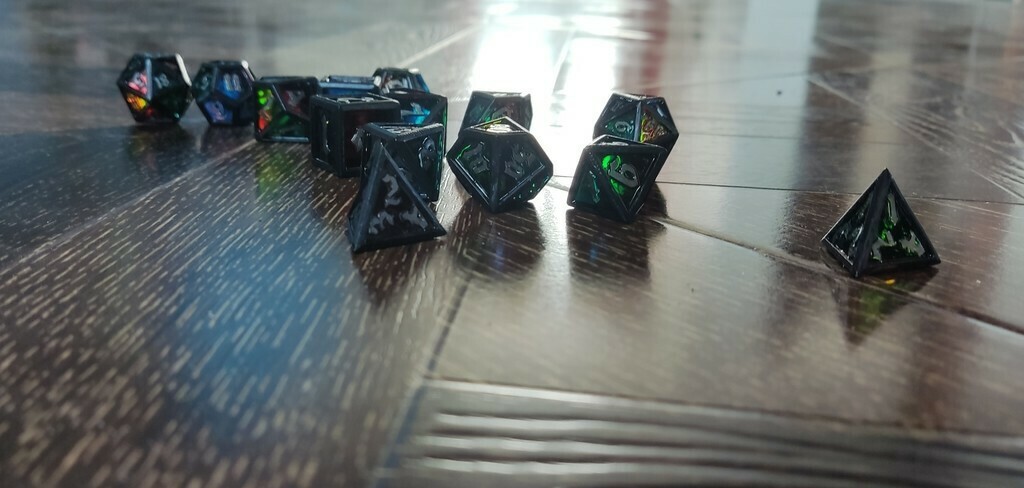 Free 3D file Gothic Dice for DnD 🎲・3D printer design to download・Cults