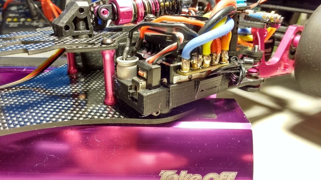 Free 3D file Hobby Wing ESC Box・3D printer design to download・Cults