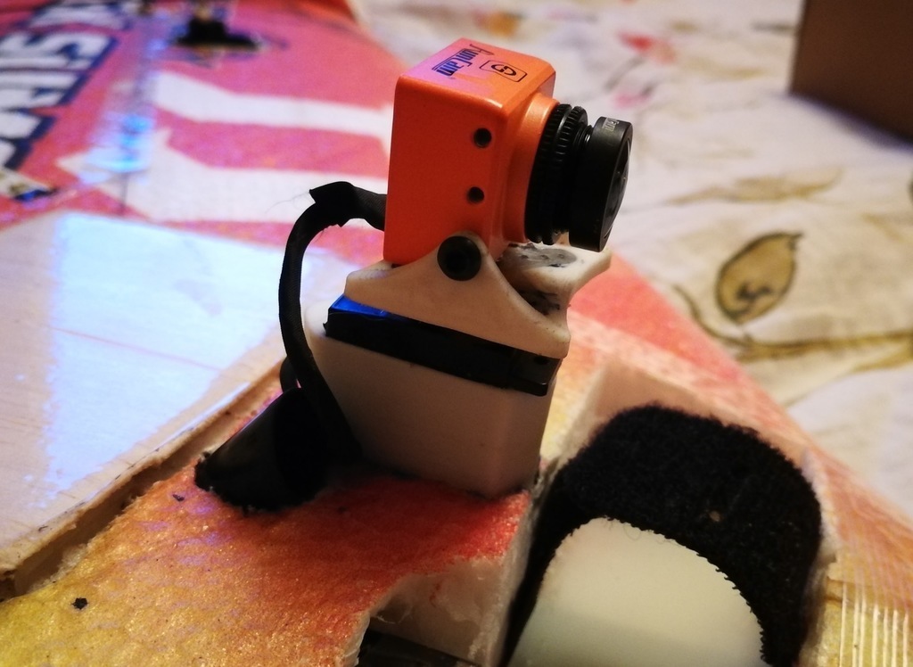 Free 3D file RunCam Split/RunCam Micro 180° mount (airplane)・Object to ...