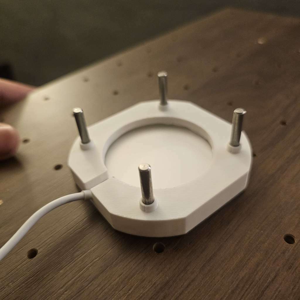 Free 3D file Magsafe Pegboard Mount・3D printer model to download・Cults