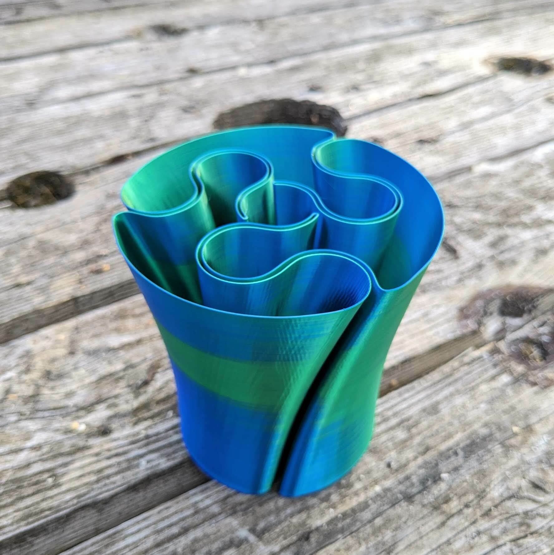 Free STL file Pen Holder-Puzzle 🖊️・3D printing template to download・Cults