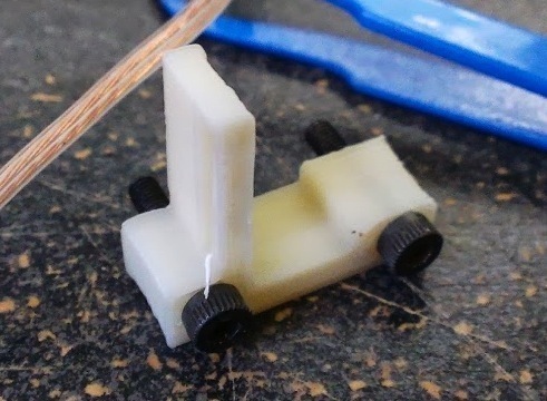 Free 3D file Makerbot Cupcake Limit Switch Mount・3D printer design to ...