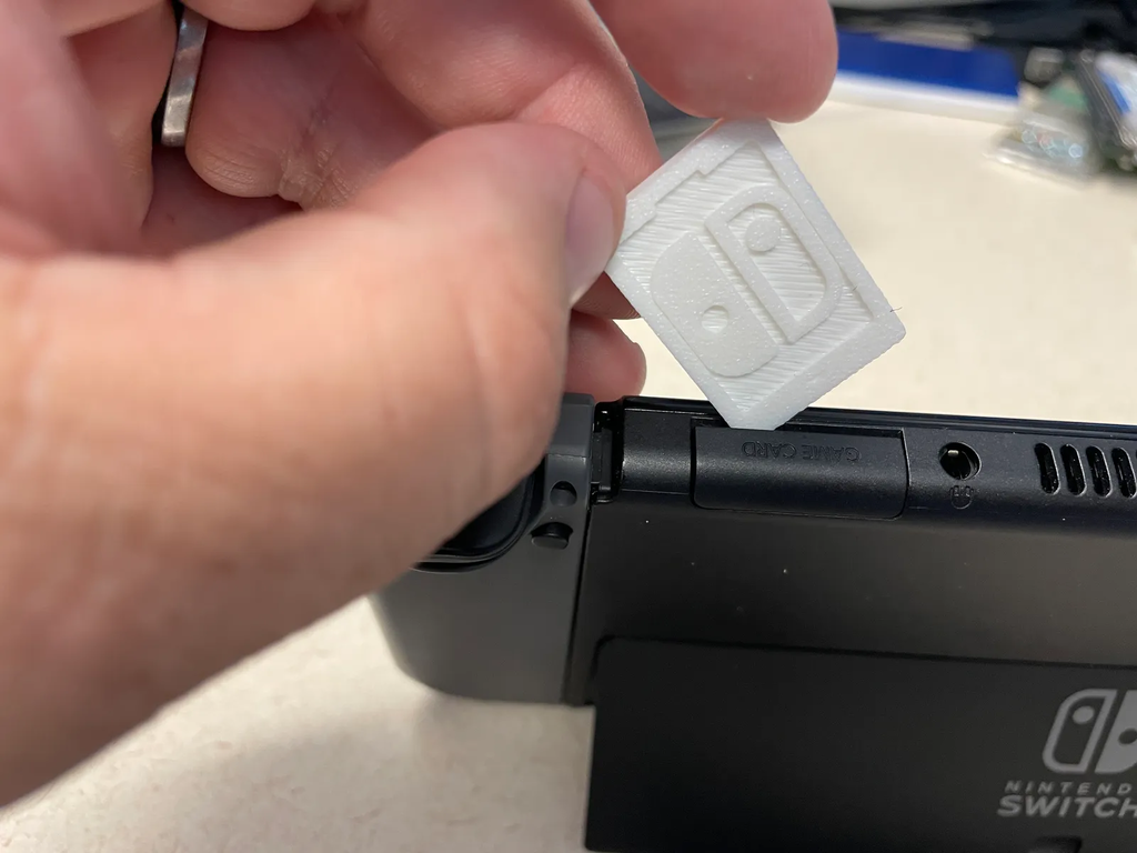 Free 3D file Switch Game Card Slot Cover Opener "Switchblade"・3D ...