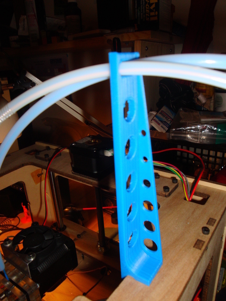 Free 3D file Filament Tube Guide・3D printable model to download・Cults