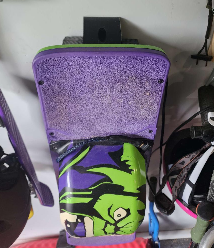 Free 3D file Onewheel Wall Mount Simplified・3D print model to download ...