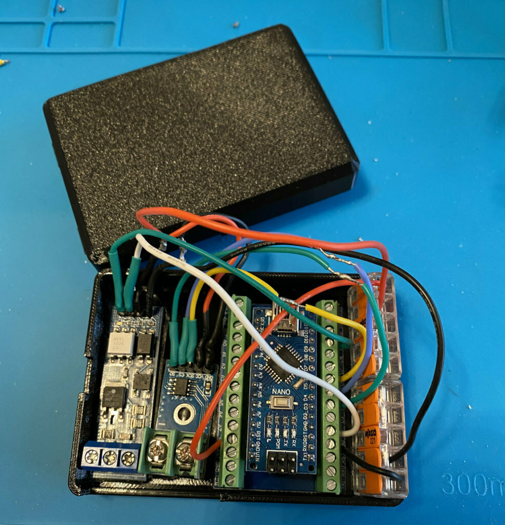 Free 3D file Gaggiuino - Internal Enclosure & 5v 2A PSU Enclosure ...