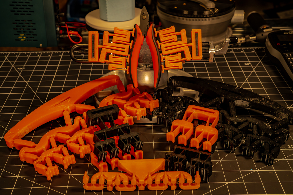 Free STL file Flexure Fractal Vise Jaws 🧑‍🔧・3D print model to download ...