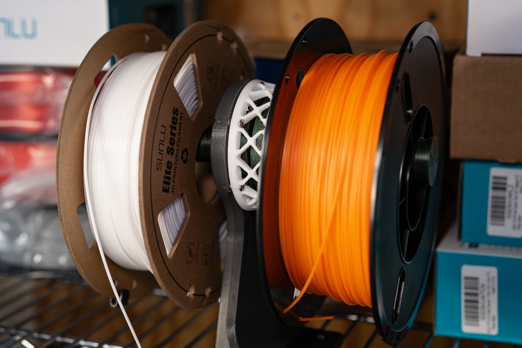 Free 3D file Spool Holder for Wire Shelves 🪢・3D printer model to ...