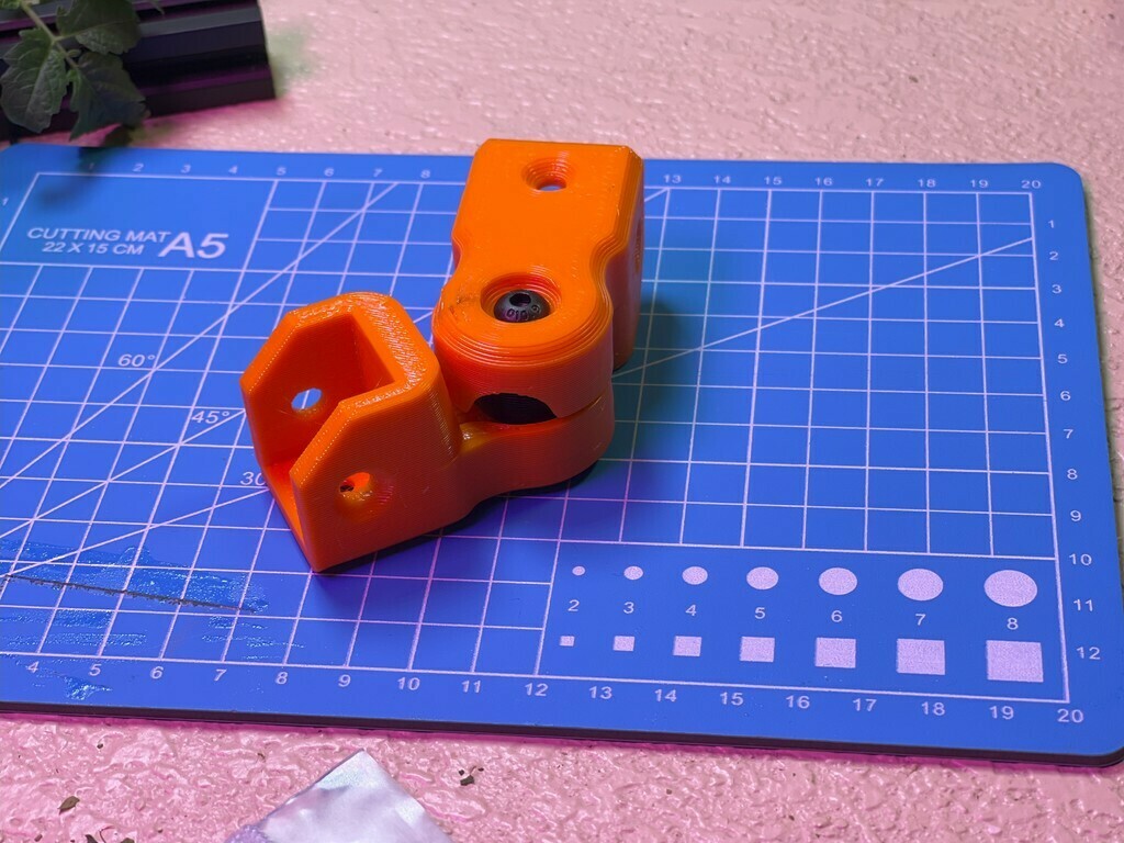 Archivo 3D gratis 2020 Extrusion Pivot/Hinge・Objeto para impresora 3D ...