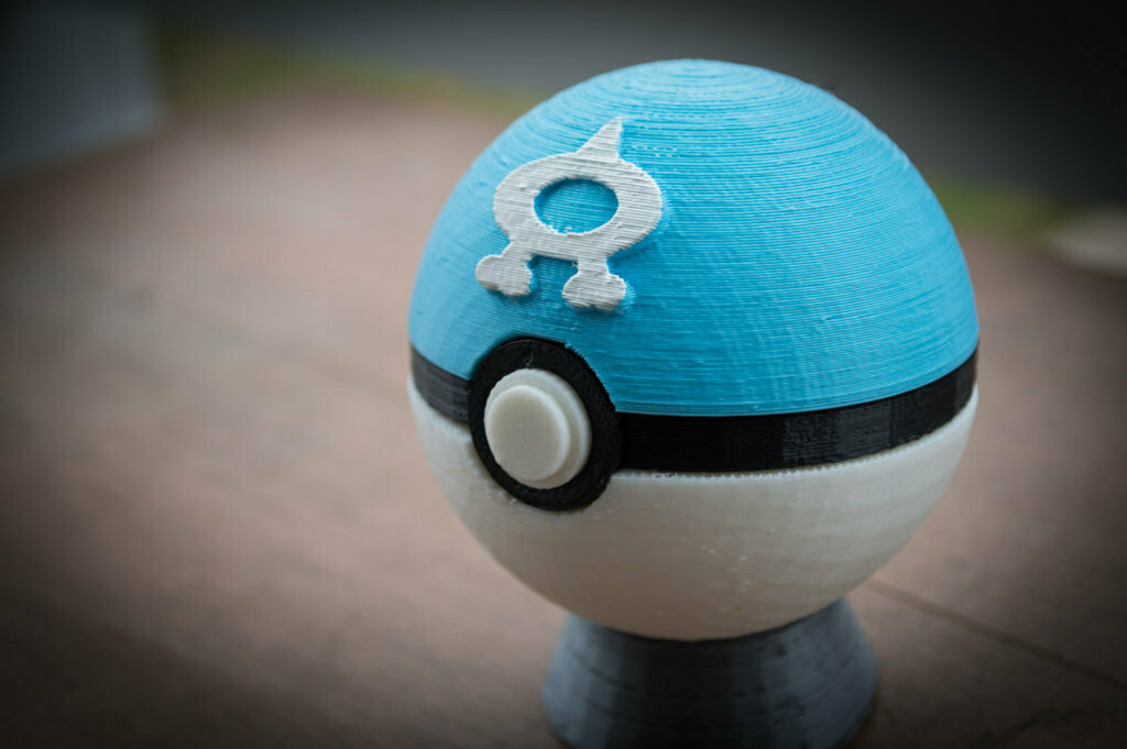 Free 3D file Team Aqua Pokeball, with magnetic clasp・Object to download ...