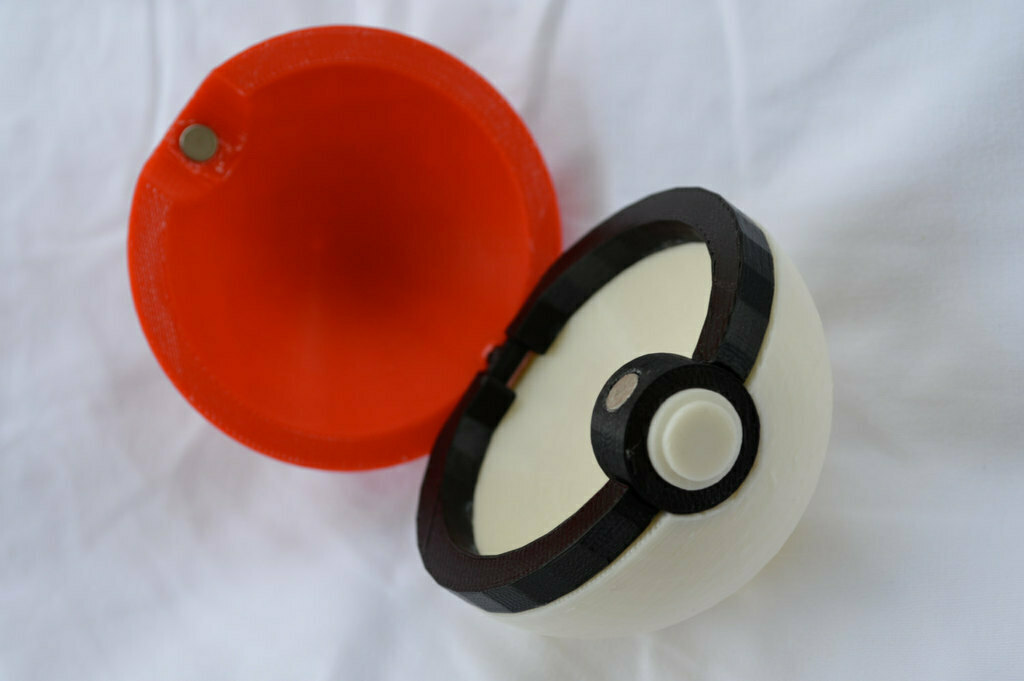 Free STL file Pokeball, with magnetic clasp・3D printable model to ...