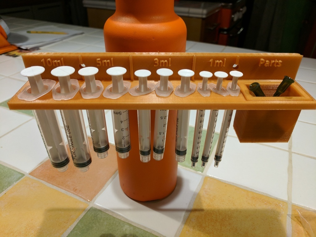 Fichier 3D gratuit Porte-seringue Hobby・Objet pour imprimante 3D à ...