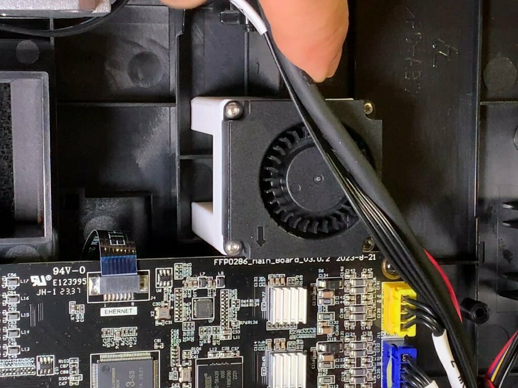 Free 3D file Flashforge Fan Reducer・3D print model to download・Cults