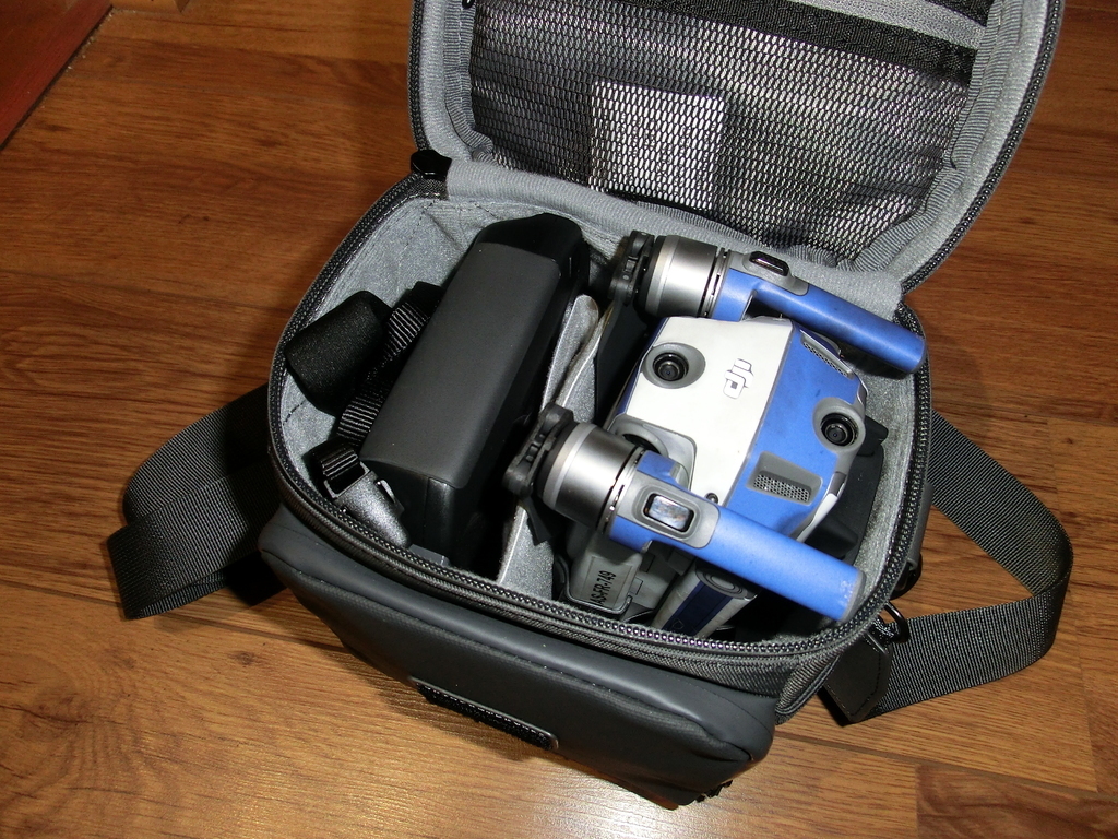 Free 3D file DJI Smart Controller Harness Mount 2 slots・3D print design ...