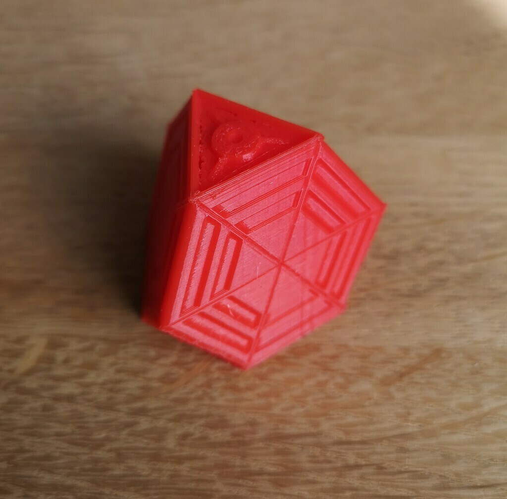 Free 3D file Silent Running Container/Box 🏃・3D printable design to ...