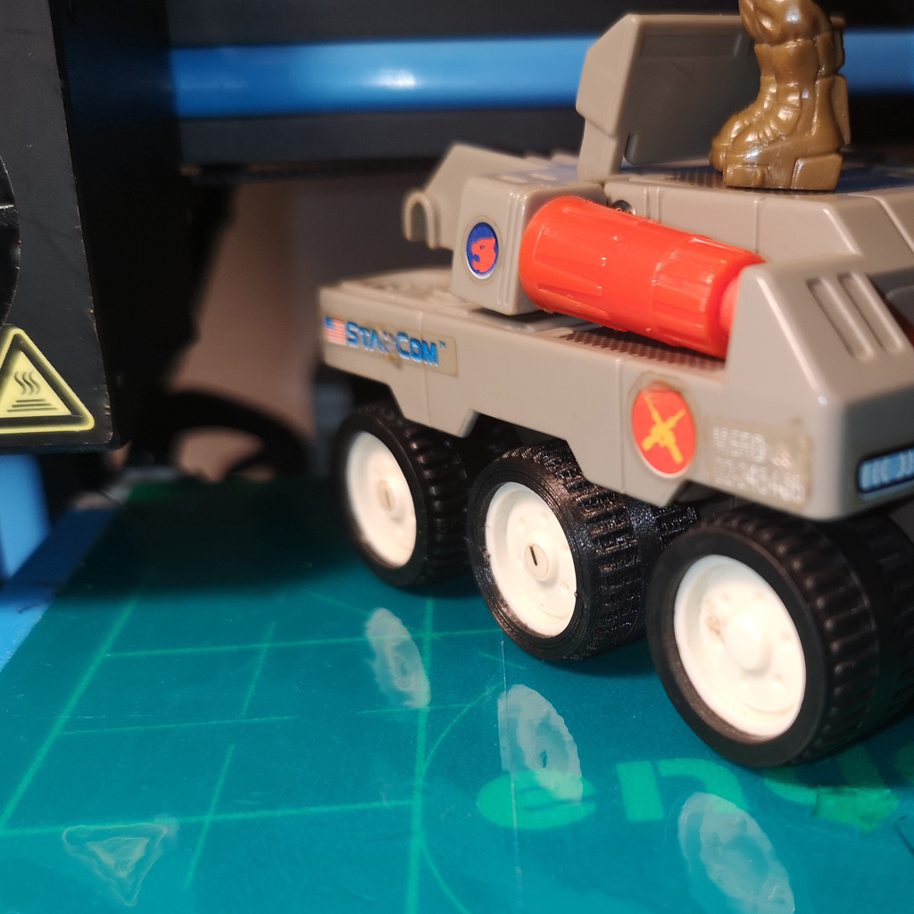 Free 3D file tire of StarCom M-6 Railgunner・3D printer design to ...
