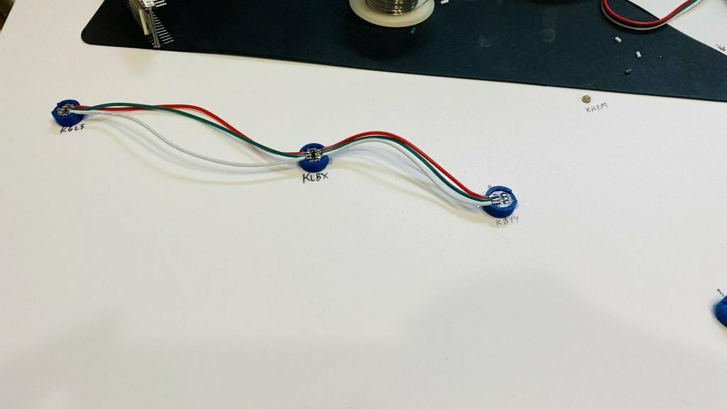 Free 3D file WS2812B Holder 🎨・3D printable design to download・Cults