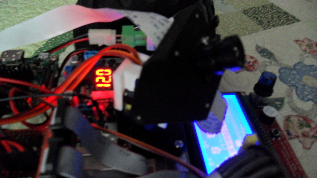 Fichier 3D gratuit CapBot - RoBot, caméra bricolée contrôlée par le Web 🤖・Design pour imprimante ...