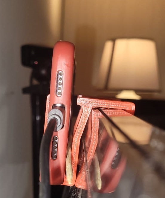 Free 3D file Ultra simple phone webcam clip・3D printer model to ...