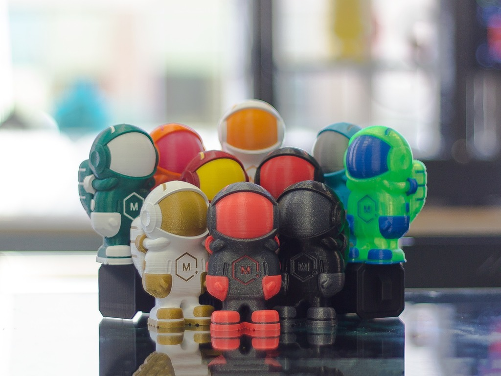 Free 3D file Dual Color 3D Phil 🎨・3D printing model to download・Cults