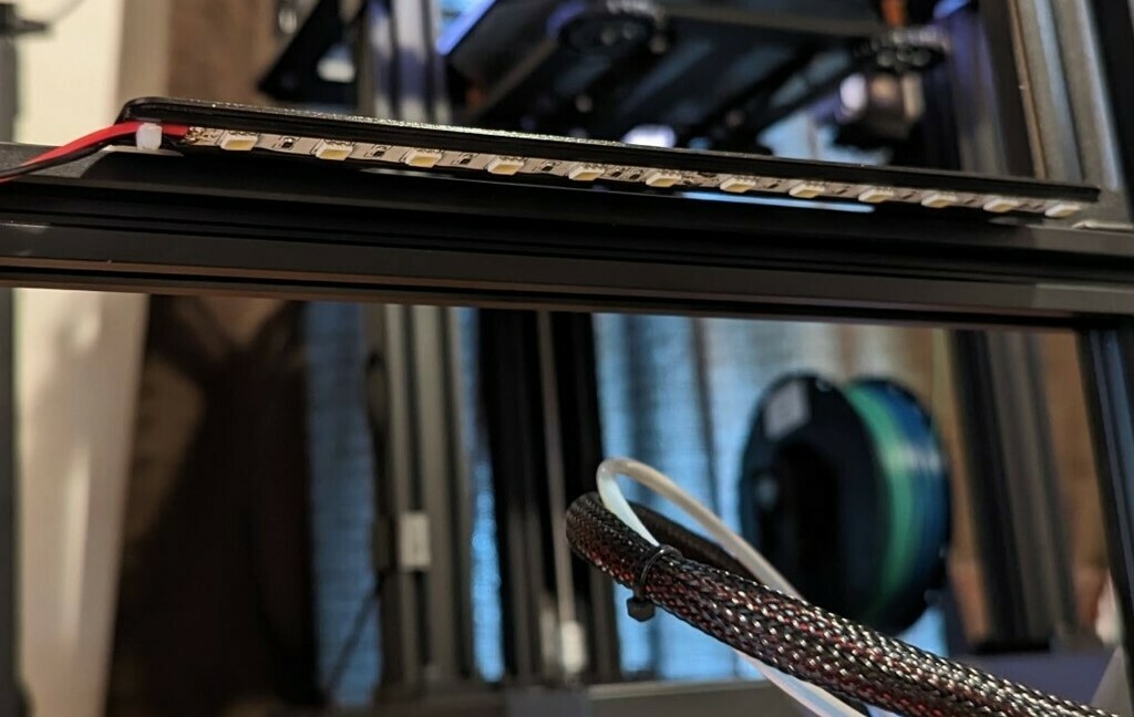 Free 3D file Ender 3 (Pro) LED Strip Mount・3D printable model to ...