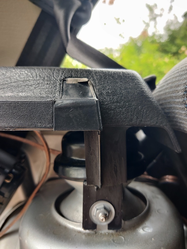 3D-Datei VW Golf MK2 Regal-Reparatursatz kostenlos・3D-druckbares Design zum herunterladen・Cults