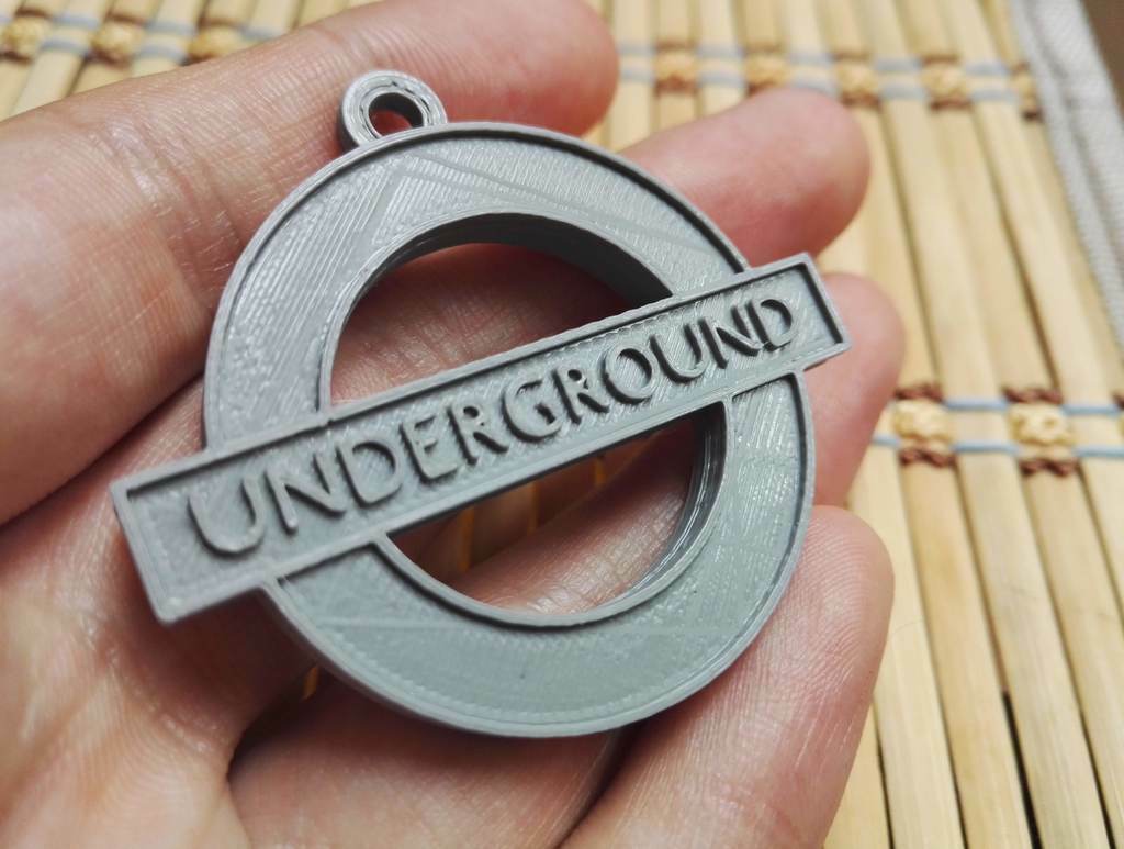 Free 3D file London underground logo keychain・3D printer design to ...