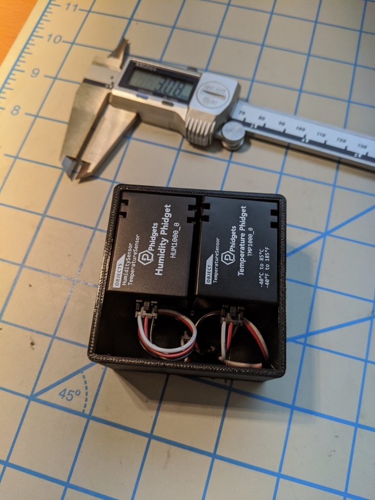 Free 3D file Phidget sensor box - 2x・3D print object to download・Cults