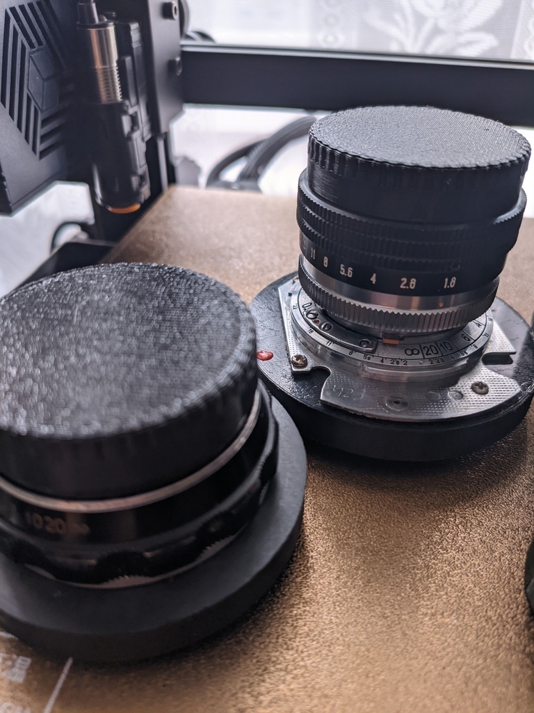 Free 3D file Lens cap (parametric) 🧢・3D printable design to download・Cults