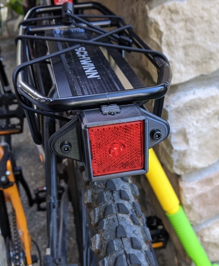 Free 3D file Bike back light holder 🔙・3D printable object to download・Cults
