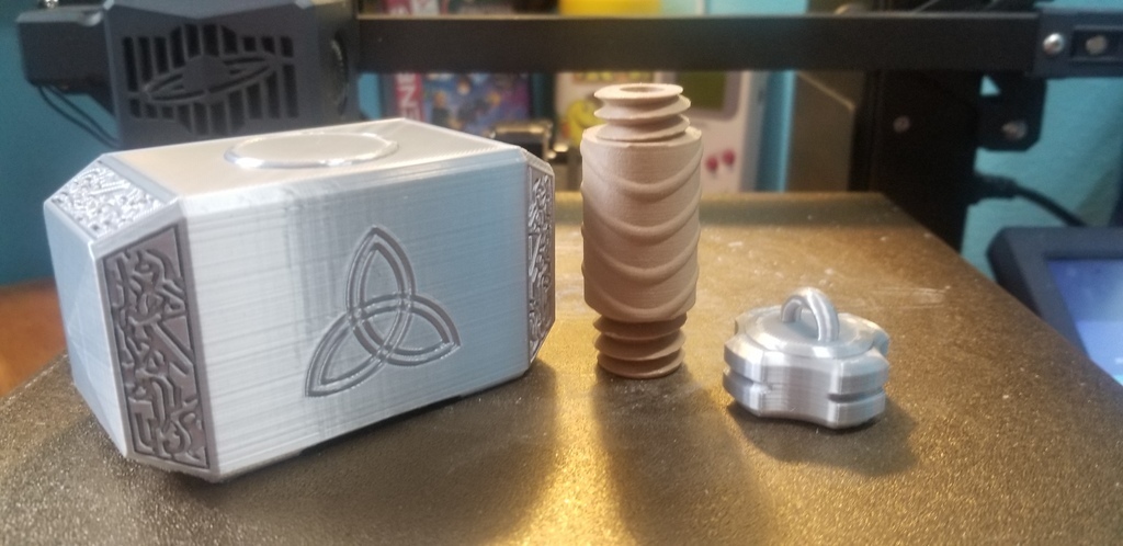 Free 3D file My First Legendary Rattle (Threaded) 🦸・3D printer model to ...