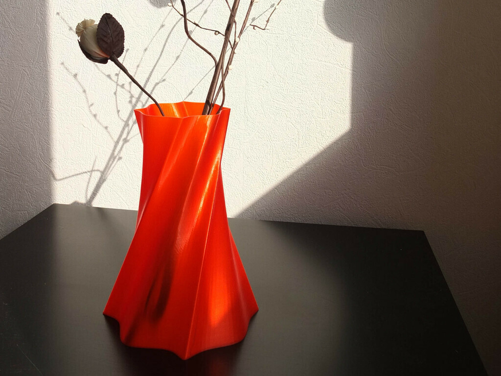Free 3D file Vase・3D printable design to download・Cults