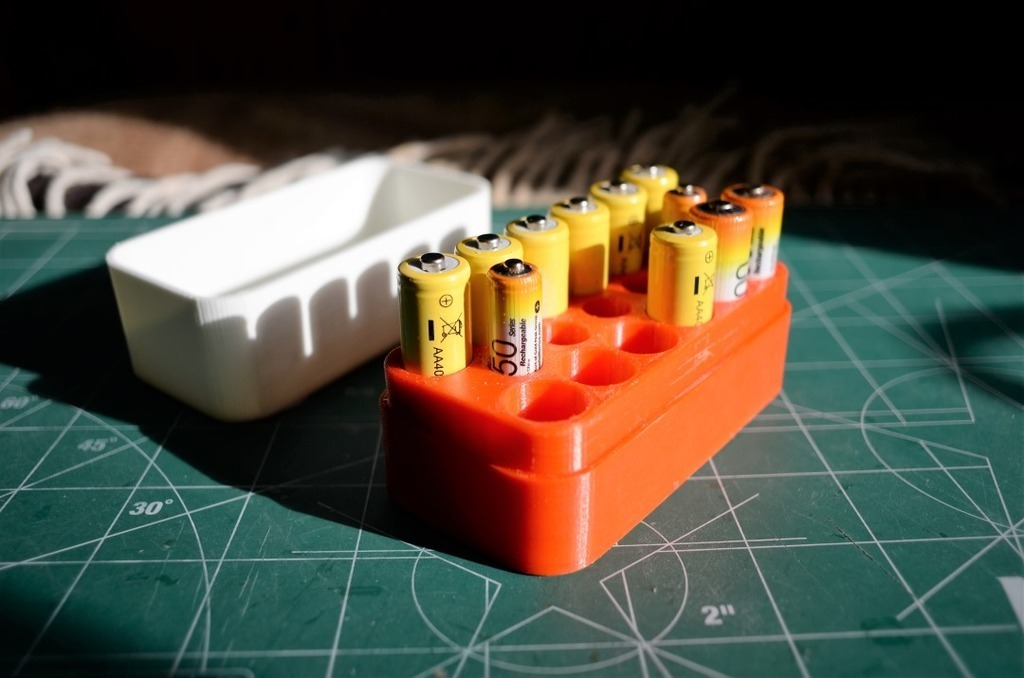 Free 3D file Battery case・Model to download and 3D print・Cults