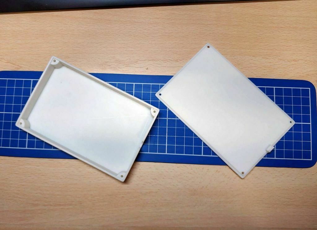 Free 3D file Contenitore per SSD・3D print object to download・Cults