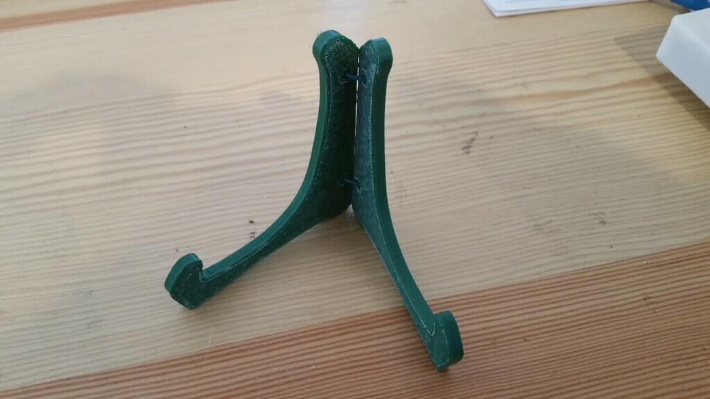 Free 3D file Tablet holder (STL)・3D printable object to download・Cults